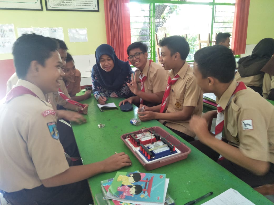 Lab IPA - SMPN 10 MALANG